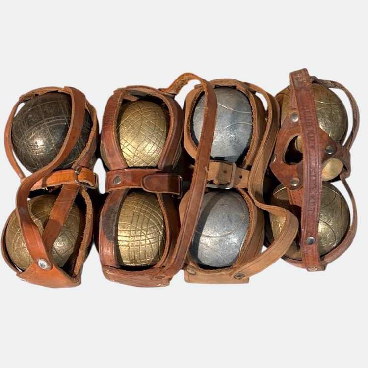 Vintage Set of Pétanque/Bocce Balls in Leather Carriers (Gebraucht) in ...