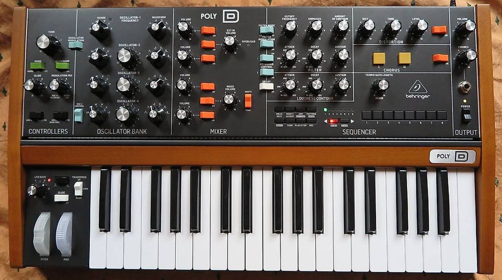 Behringer Poly-D Analog Synthesizer (Gebraucht) in Hinterkappelen für ...
