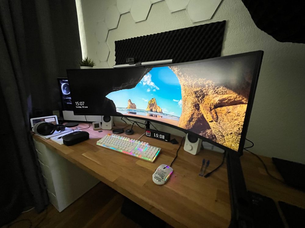 Samsung Odyssey Neo G9 G95NA 49" 240Hz mit Ergotron HX | Kaufen auf Ricardo