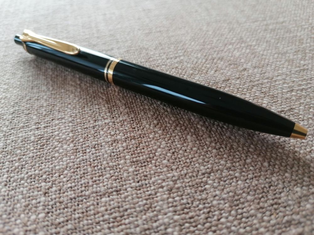 Pelikan Kugelschreiber Classic K200 schwarz | Kaufen auf Ricardo