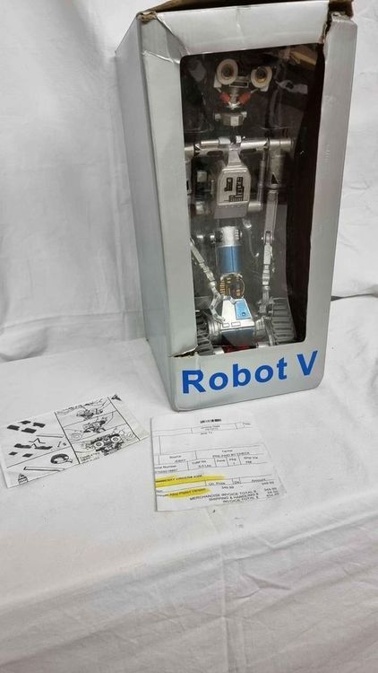 Vintage Robot V Figur Nummer 5 gibt nicht auf (Gebraucht) in Winterthur ...
