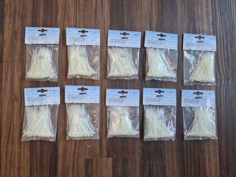 Posten Kabelbinder 2,5 x 100mm ab 1.- (Neu und originalverpackt) in Krinau für CHF 6 – mit ...