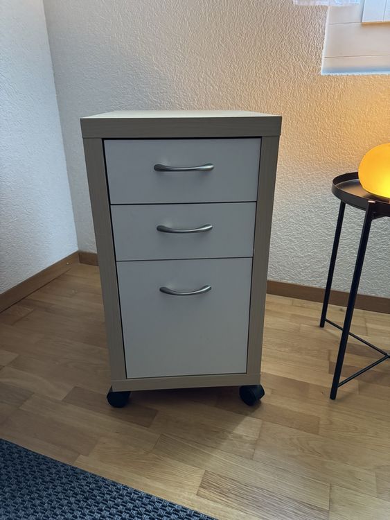 Büro Korpus (Gebraucht) in Fislisbach für CHF 25 – nur Abholung auf ...