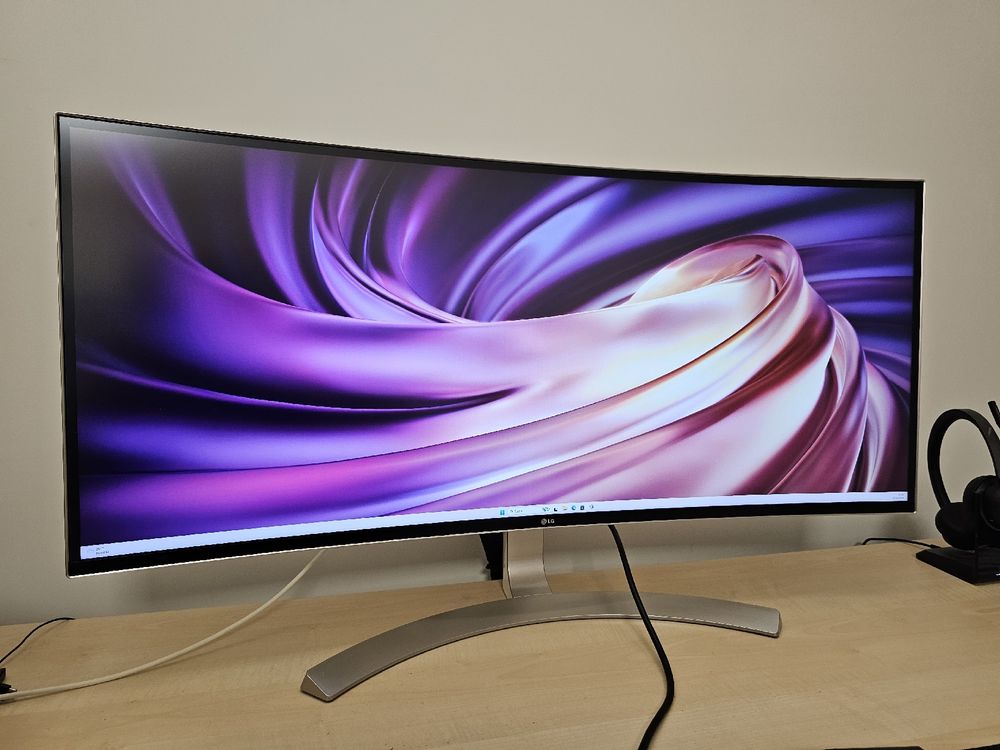 LG 38" Curved Ultrawide 21:9 USB-C 3840x1600 Monitor | Kaufen auf Ricardo