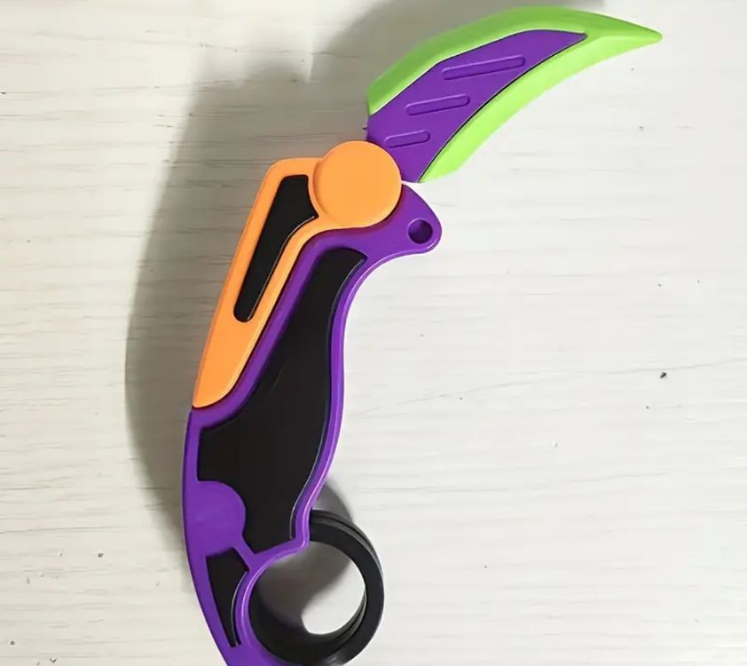 CS:GO Karambit Messer Trainingsmesser Plastik!!! | Kaufen auf Ricardo