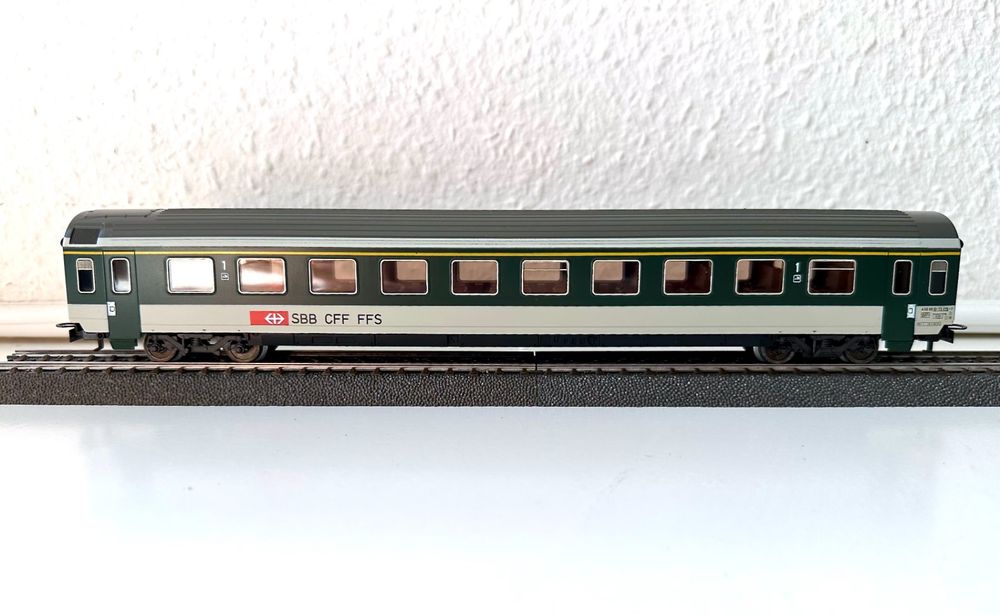 Märklin H0 SBB Personenwagen 1.Kl. EW IV grün/beige | Kaufen auf Ricardo