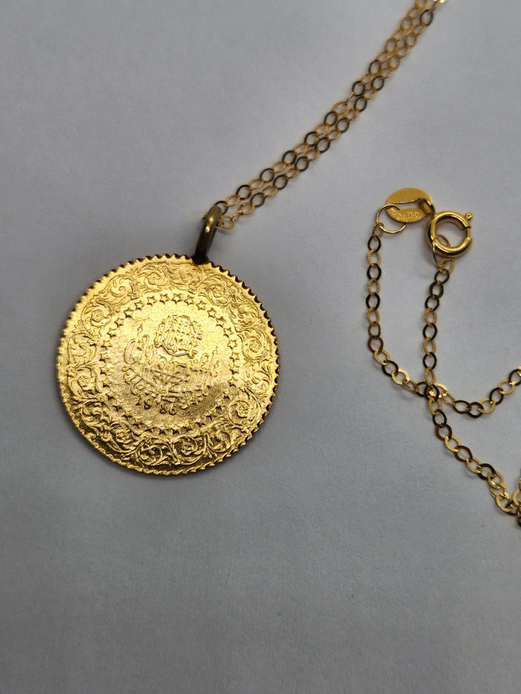 Gold Kette Mit Munze
