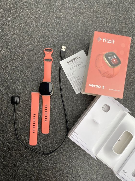 Versa 3 von Fitbit - Smartwatch Fitnessuhr Fitnesstracker | Kaufen auf ...