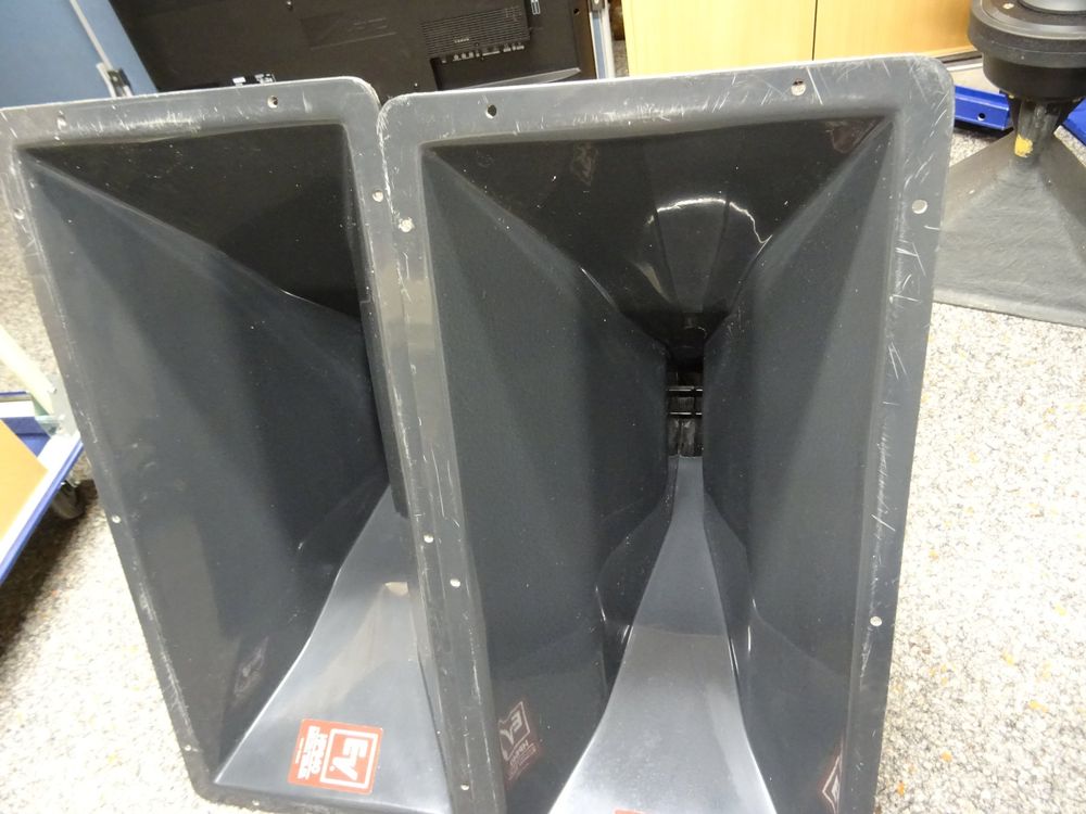 2x Horn EV HP640 EV DH1A 3 Zoll Treiber (Gebraucht) in Binningen für ...