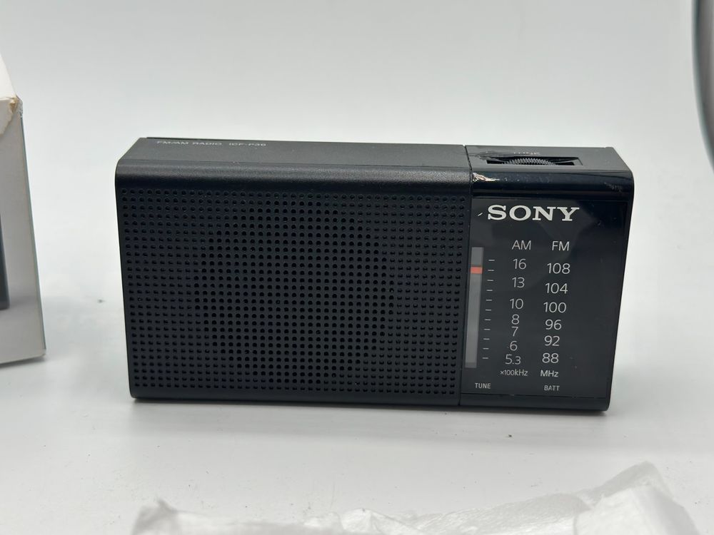 RADIO Vintage Sony ICF-P36 +Test OK ! FM/Transistor/Portable (Gebraucht ...