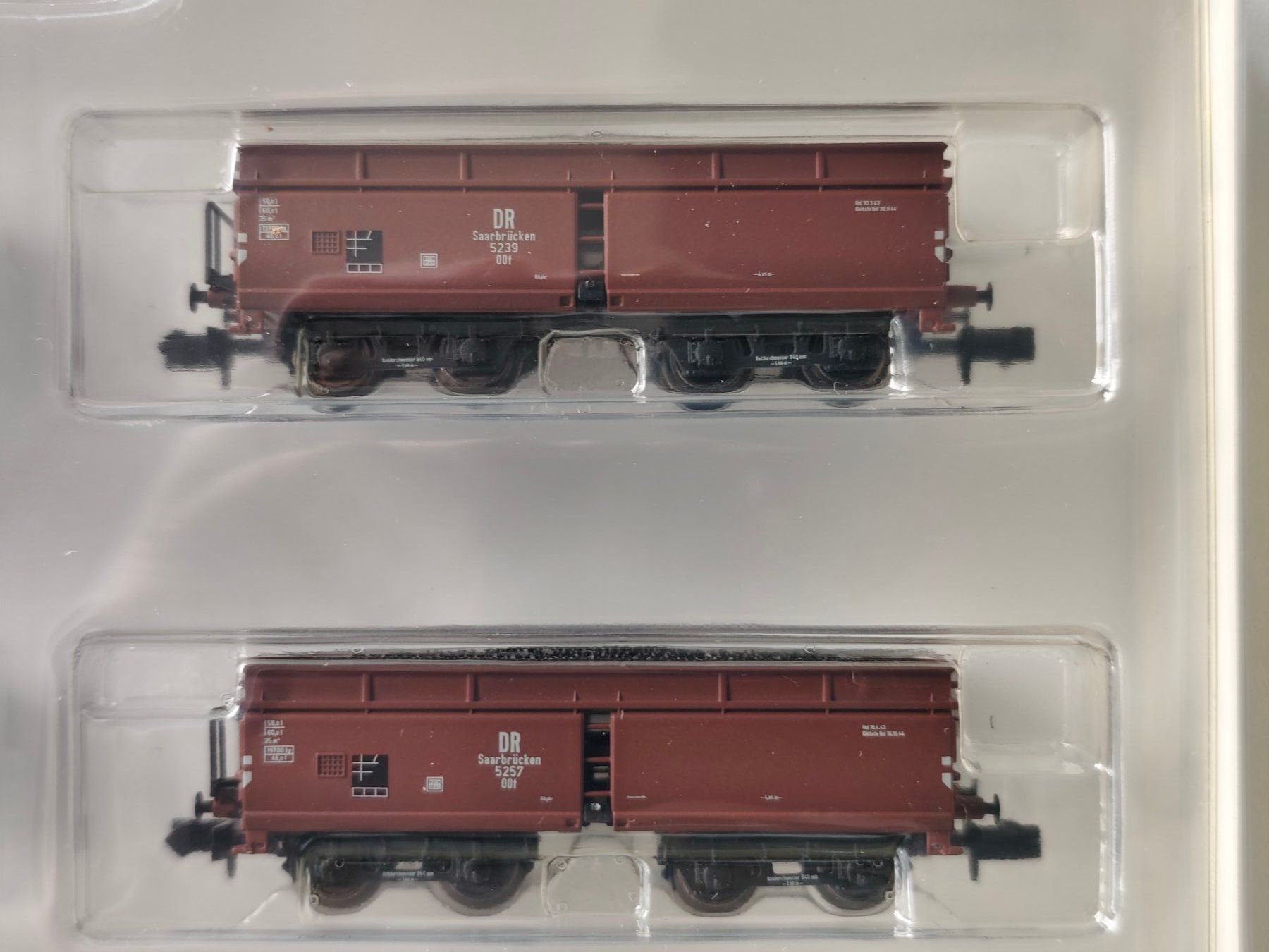 Erzwagen-Set 4 teilig mit Kohleladung der DR von Minitrix N (Neu und ...