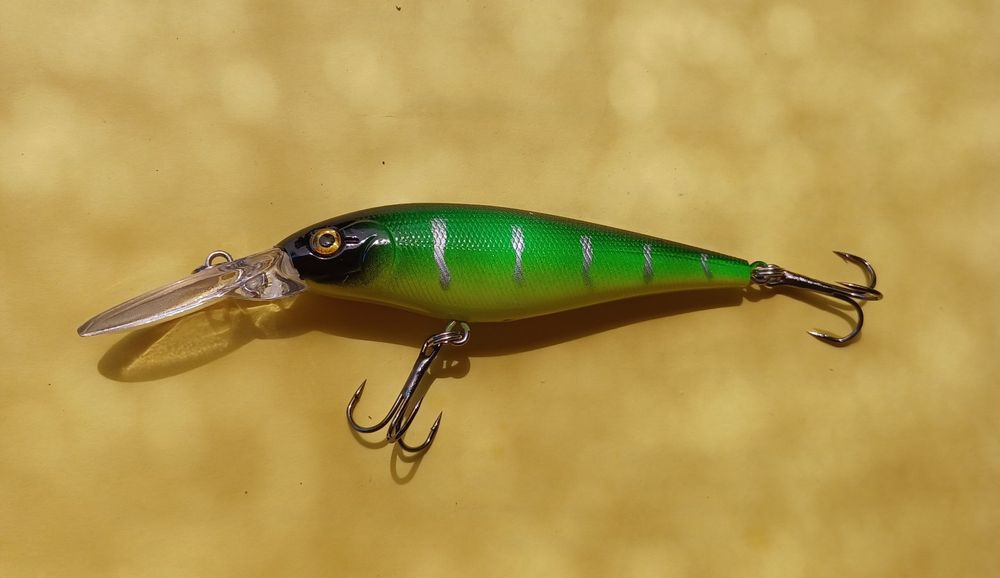 Neuer Schöner Wobbler 11 Cm,11 Gramm mit Gräuschkugeln | Kaufen auf Ricardo