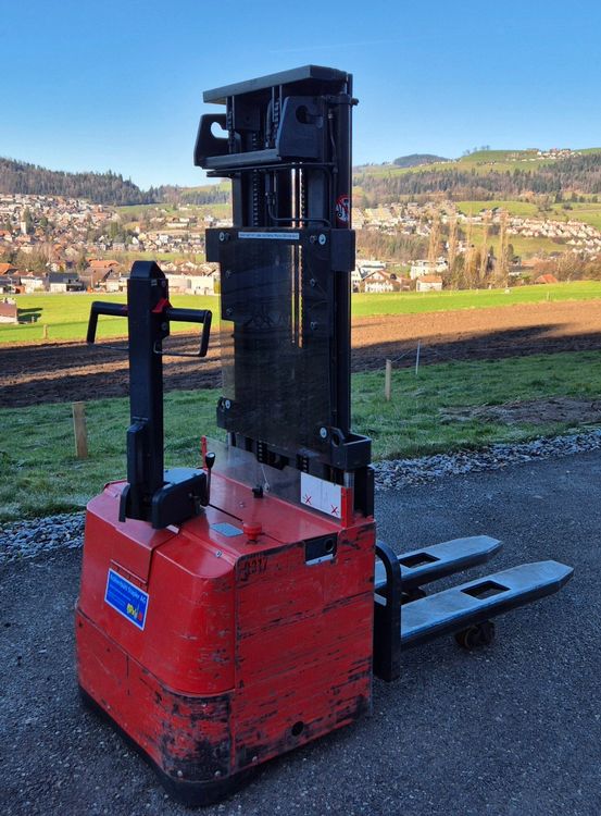 Deichselstapler, Ameise LINDE 4.2 m Hubhöhe & INITIALHUB (Gebraucht) in ...