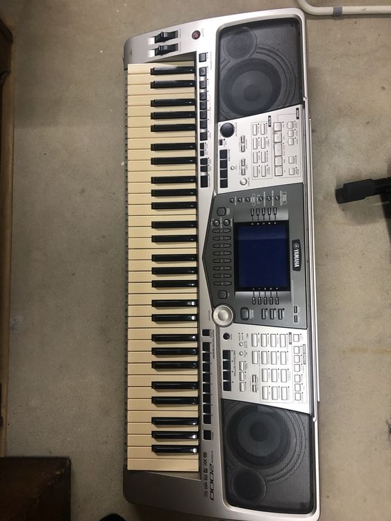 Keyboard Yamaha psr 2000 (Gebraucht) in lüsslingen für CHF 130 – nur ...