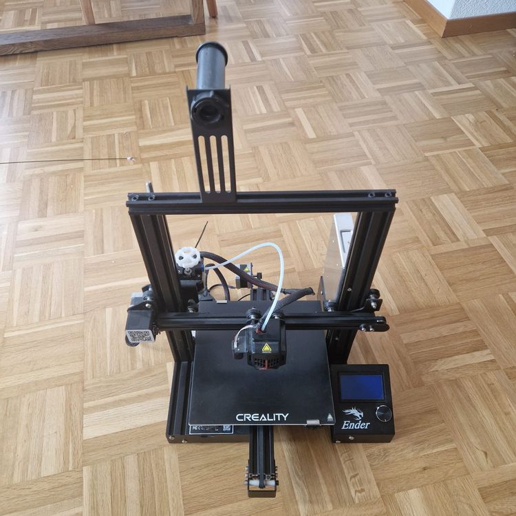 CREALITY Ender 3 NEO (Gebraucht) in Neuchâtel für CHF 90 – nur Abholung auf Ricardo kaufen