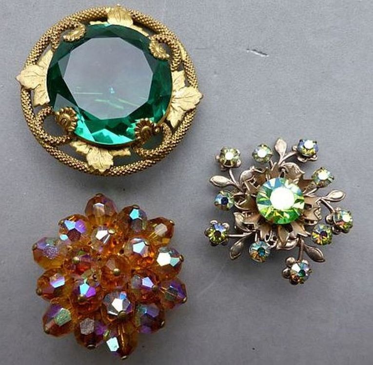 LOT #2: 3 bunte 50s vintage Strassbroschen | Kaufen auf Ricardo