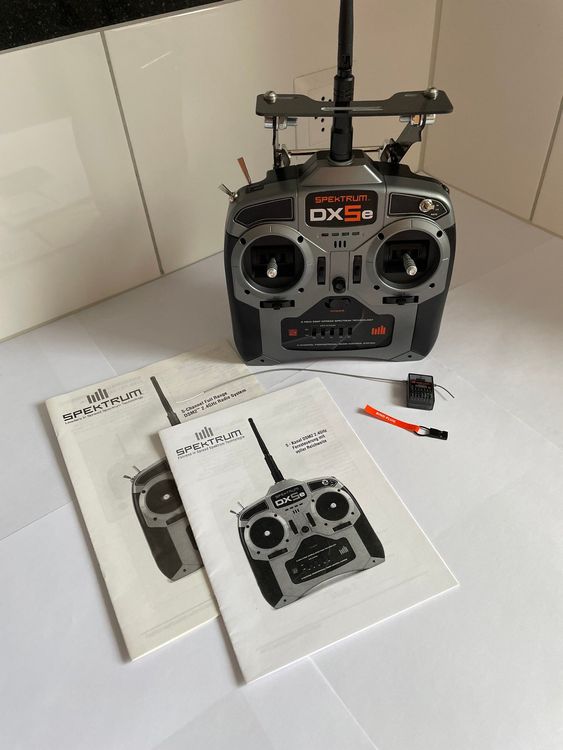 Sender Spektrum DX5e mit Empfänger AR500 | Acheter sur Ricardo