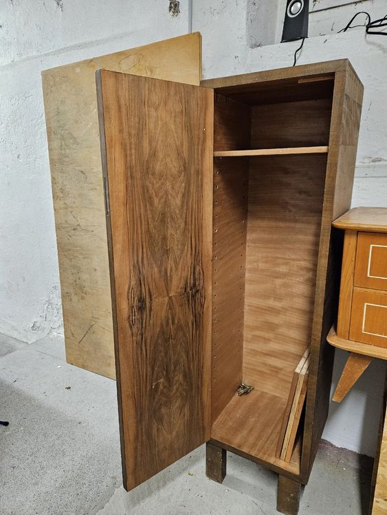 Kasten Schrank Veraltet 7 Buchstaben