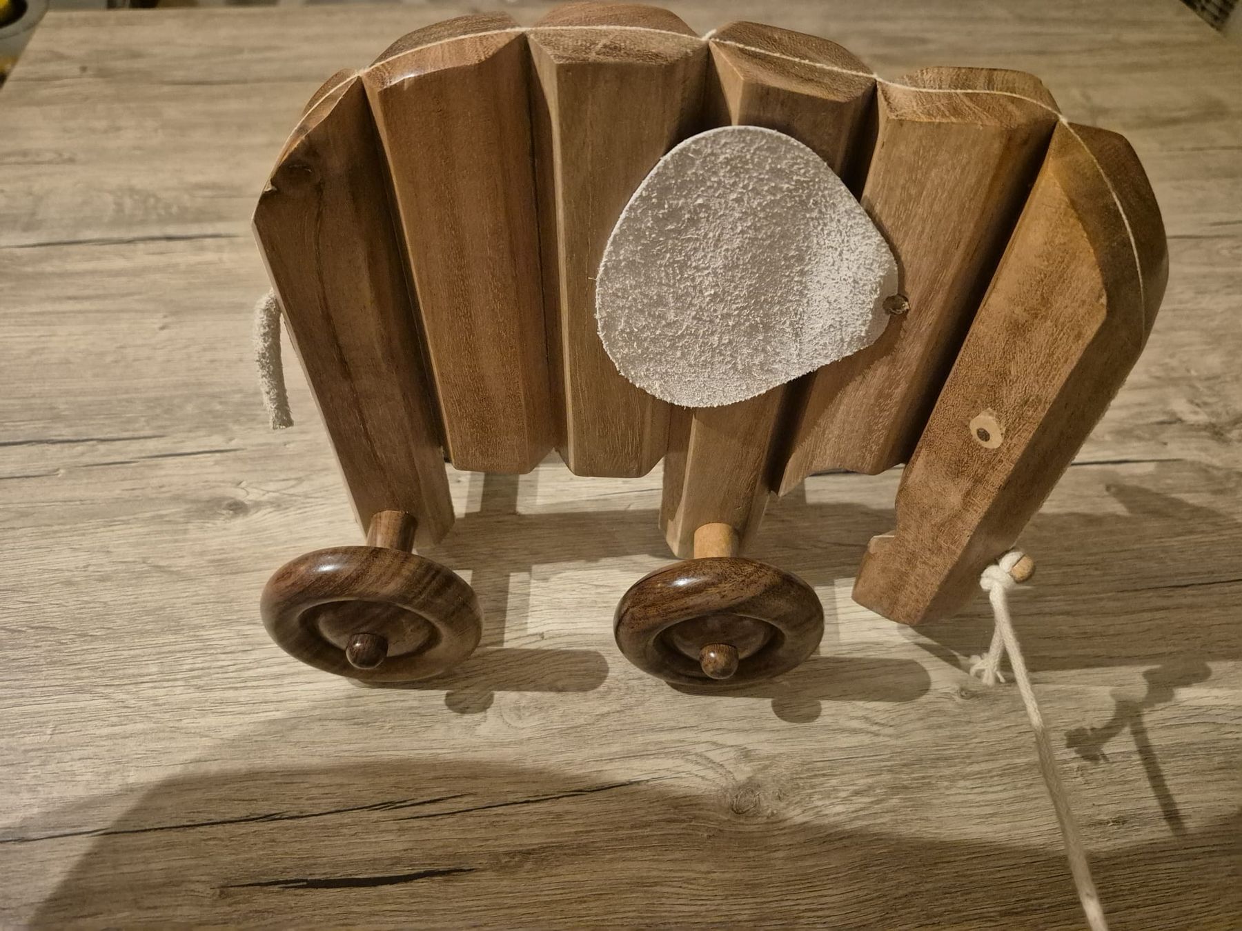 Éléphant à roulettes en bois, jouet vintage parfait! (D'occasion) à ...