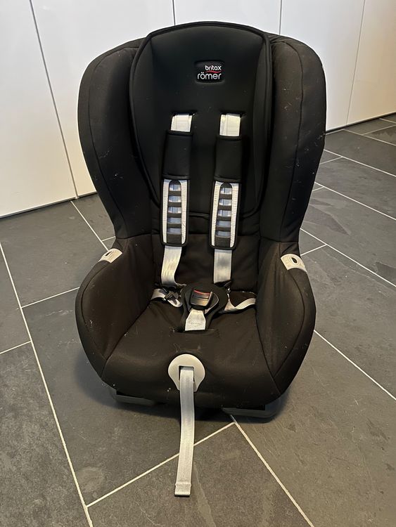 Schwarzer Britax Römer DUO PLUS Kindersitz 9 kg - 18 kg (Gebraucht) in Stetten SH für CHF 79 ...