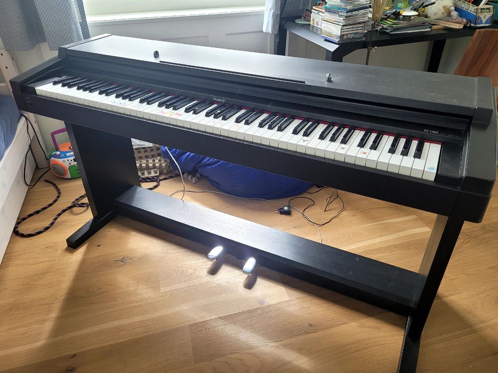 Roland Digital Piano HP 1700L (Gebraucht) in zürich für CHF 300 – nur ...