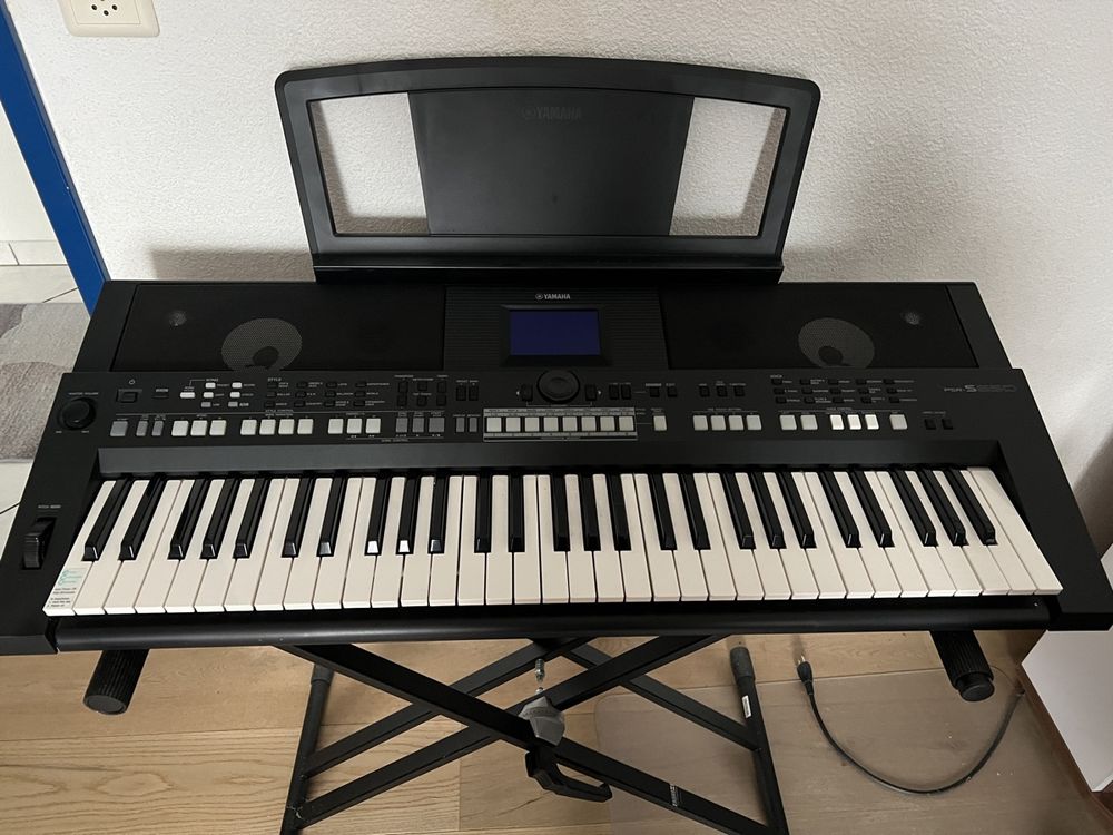 Keyboard Yamaha PSR-S650 (Gebraucht) in Brunnen für CHF 400 – nur ...