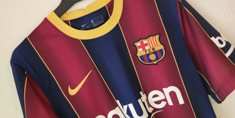 Maillot de foot FC Barcelone 20/21 Messi Nike, taille S (D'occasion) à ...