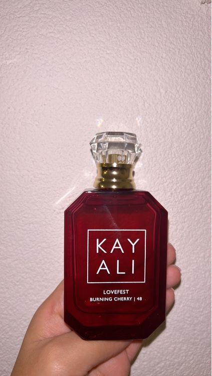 KAY ALI Lovefest Burning Cherry 48 | Kaufen auf Ricardo