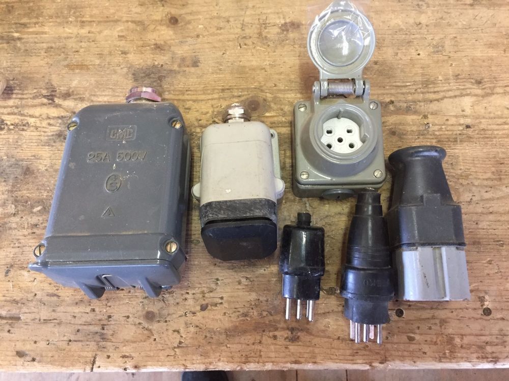 Alte Stecker (Gebraucht) in Süderen für CHF 20 – nur Abholung auf ...