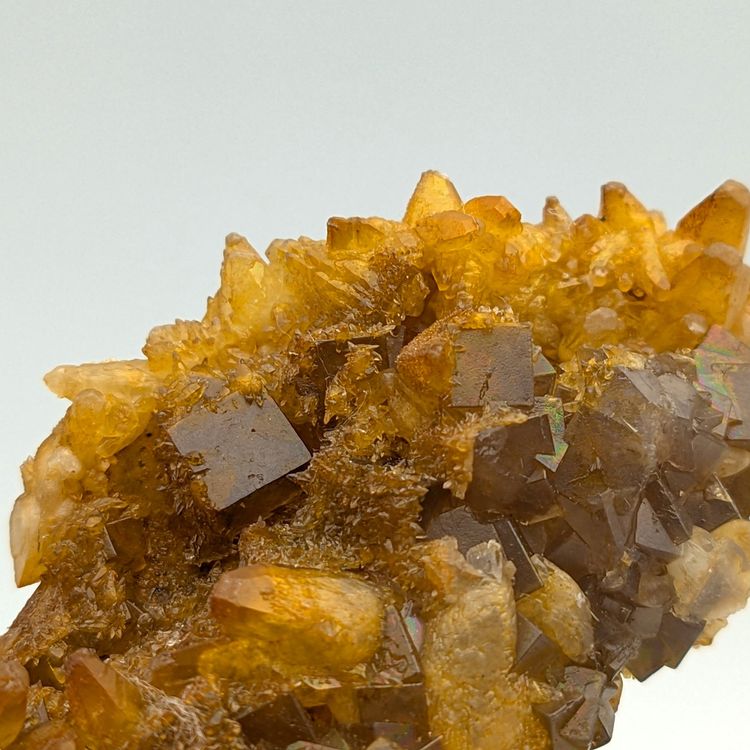 BLAUER und RÖTLICHER FLUORIT mit CALCIT, Pakistan (Neu (gemäss Beschreibung)) in Balerna für CHF ...