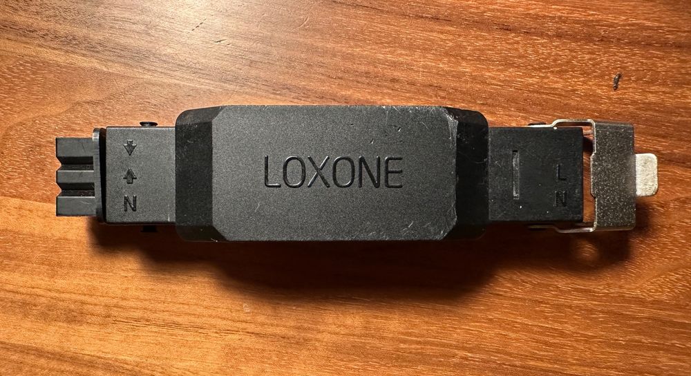 Loxone Shading Actuator Air | Kaufen auf Ricardo