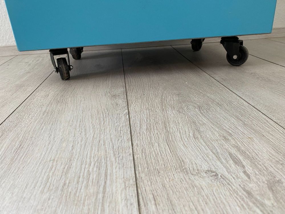 moderne Truhe mit Rollen viel Stauraum (Gebraucht) in Stetten SH für ...