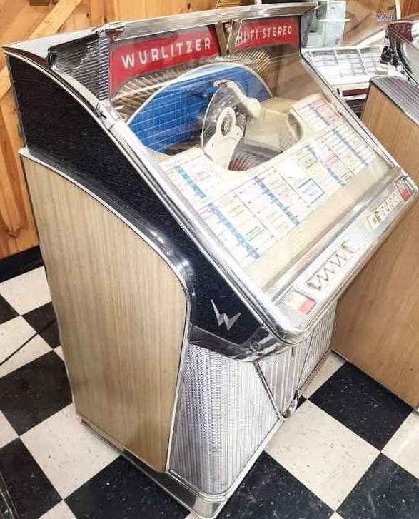 Musikbox Jukebox Wurlitzer Modell 2400 (Defekt) in Geroldswil für CHF 1900 – nur Abholung auf ...