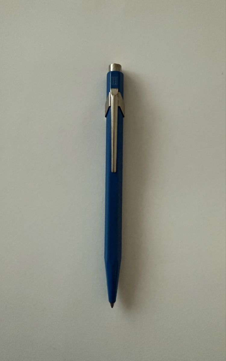 Caran d'Ache Kugelschreiber blau - Top Zustand! (Gebraucht) in Oetwil ...