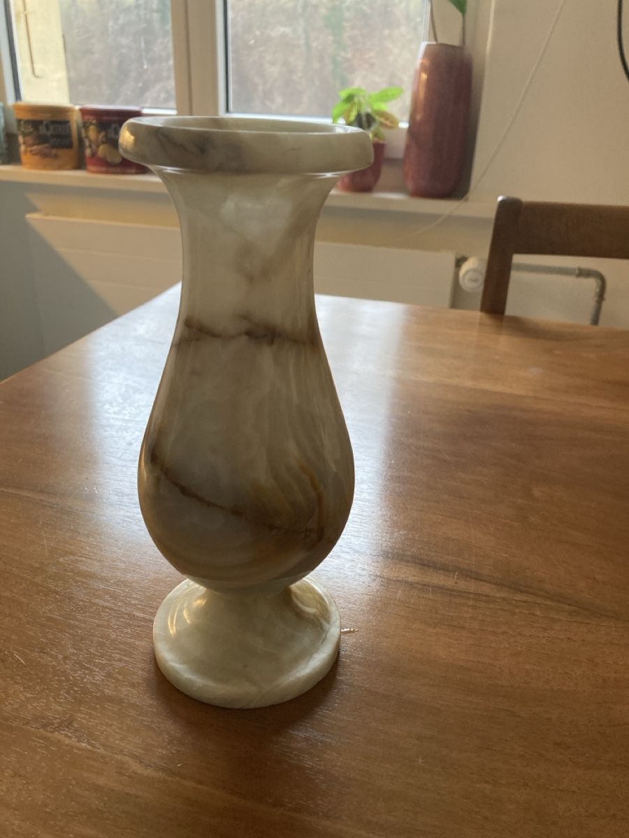 Elegante Vintage Vase aus Alabaster-Stein - Top Zustand! (Gebraucht) in ...