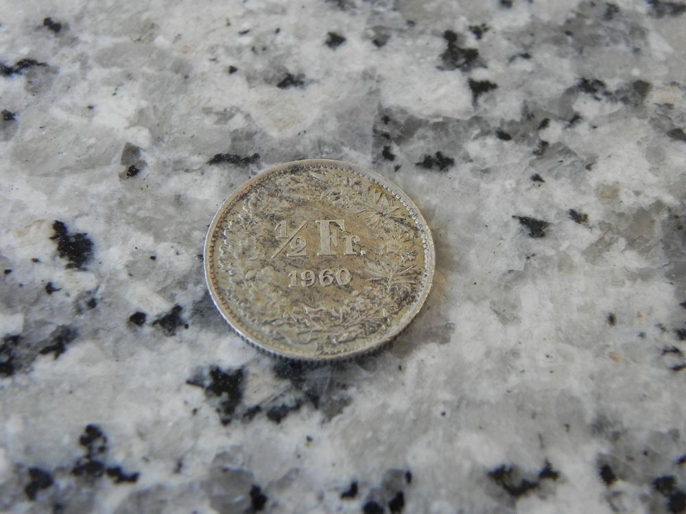 Schweizer Silber Münze 1960 CHF 1/2.- (Gebraucht) in Basel für CHF 3 – mit Lieferung auf Ricardo ...