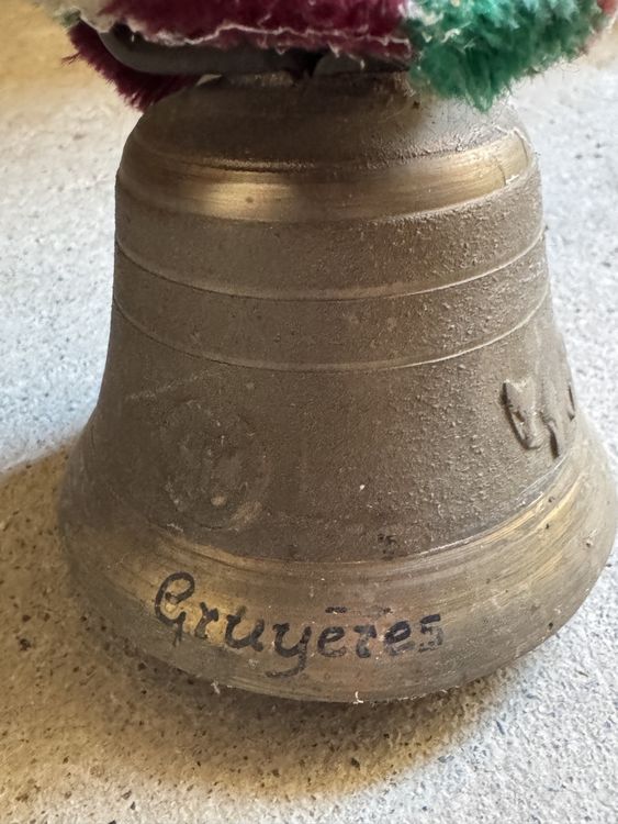 Cloche de vache ancienne "Gruyères" suisse | Kaufen auf Ricardo