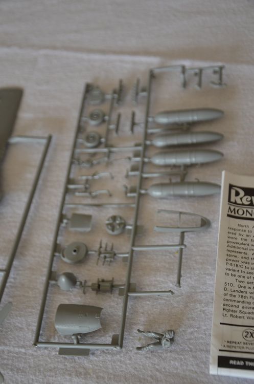 Revell P-51D Mustang 1:48 Scale (85-5241), mit Bauanleitung | Kaufen ...