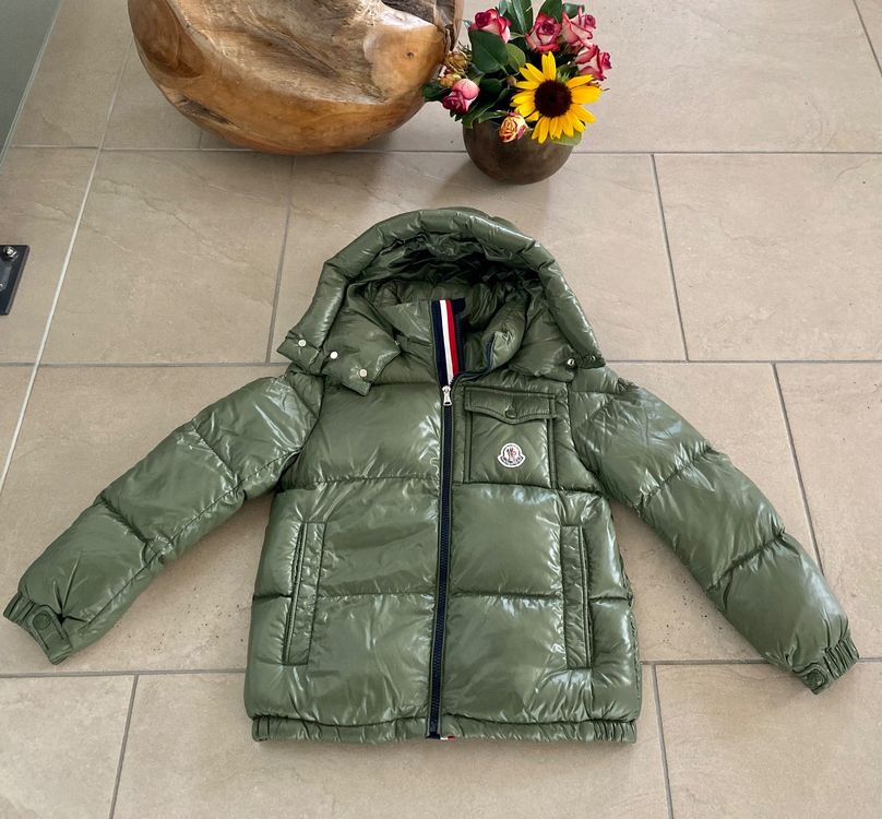 Moncler Original + NEU , Gr. 10 Jahre , Lp. 895 Fr. (Neu (gemäss ...