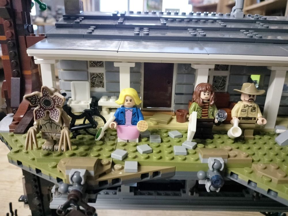 Lego Stranger Things 75810 Upside Down (Gebraucht) in Wil SG für CHF ...