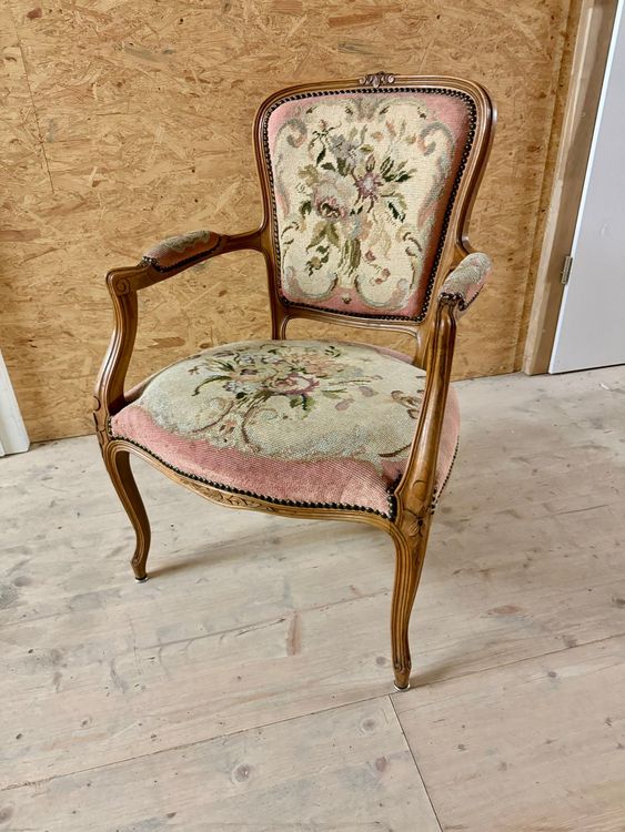 Antiker Stuhl Gobelin (Gebraucht) in Eschenbach SG für CHF 90 – nur Abholung auf Ricardo kaufen