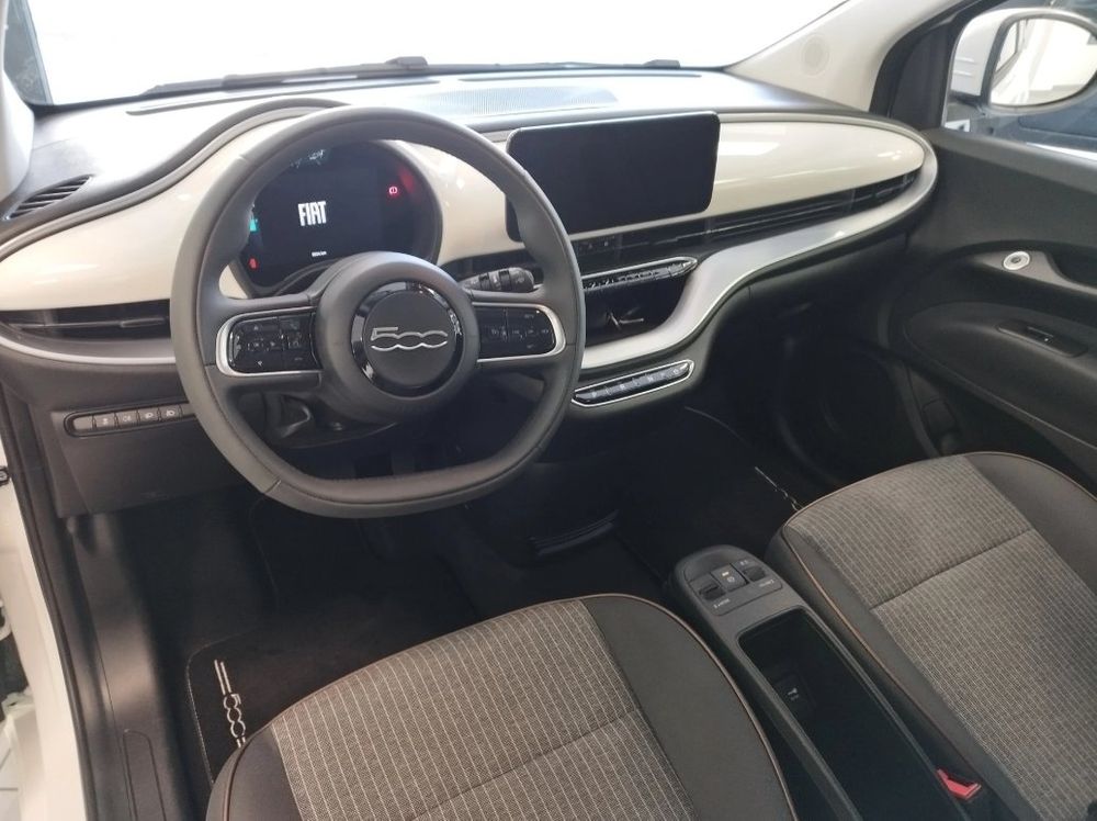 FIAT 500 electric 87 kW Icon (Gebraucht) in Mendrisio für CHF 20240 ...
