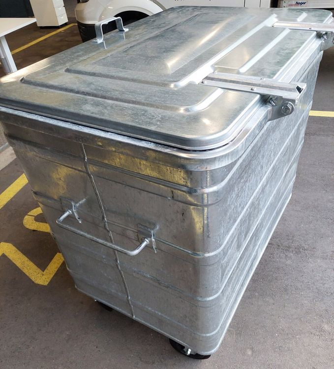 Müllcontainer aus Stahl mit Seitengriffen 800 Liter | Kaufen auf Ricardo