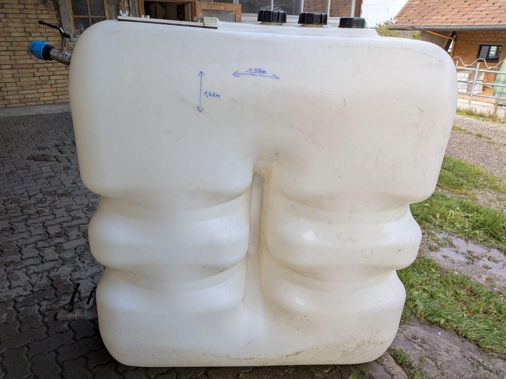 Wassertank 1500 Liter (Gebraucht) in Ranflüh für CHF 99 – nur Abholung ...