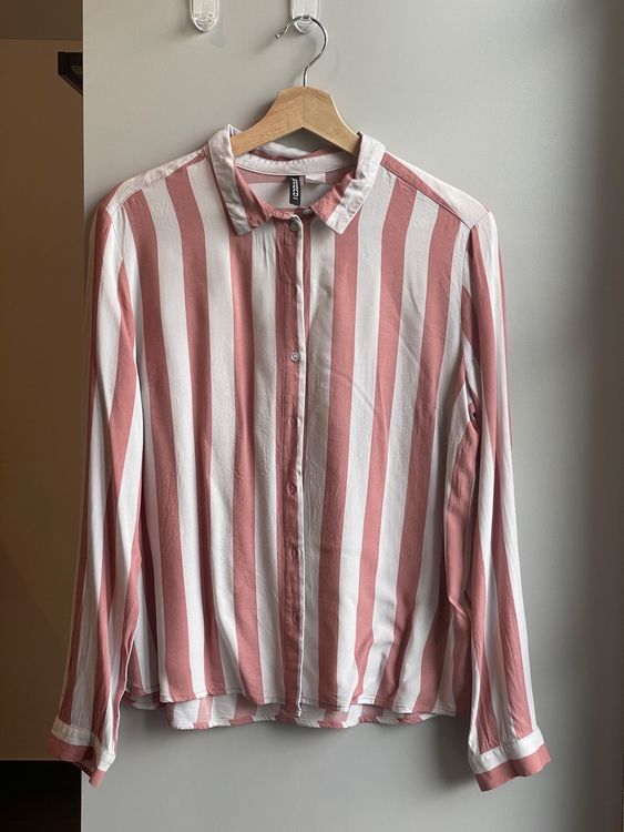 Bluse/ Hemd (Gebraucht) in Sachseln für CHF 2.5 – mit Lieferung auf ...