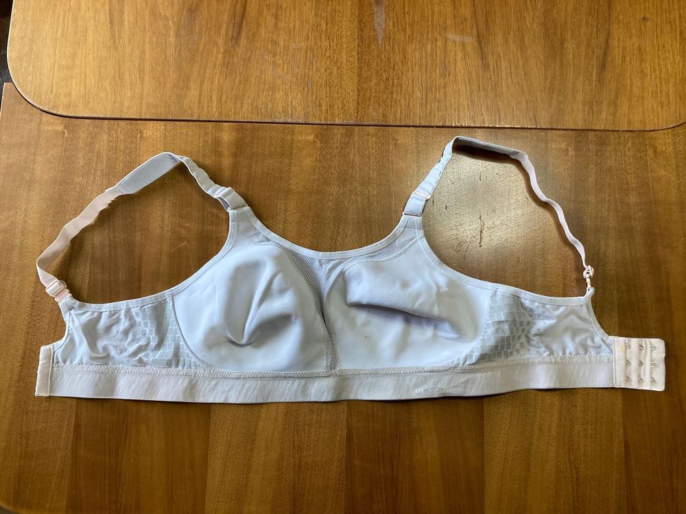 Sport BH/ 75E/ Triumph (Gebraucht) in Bergdietikon für CHF 15 – mit ...