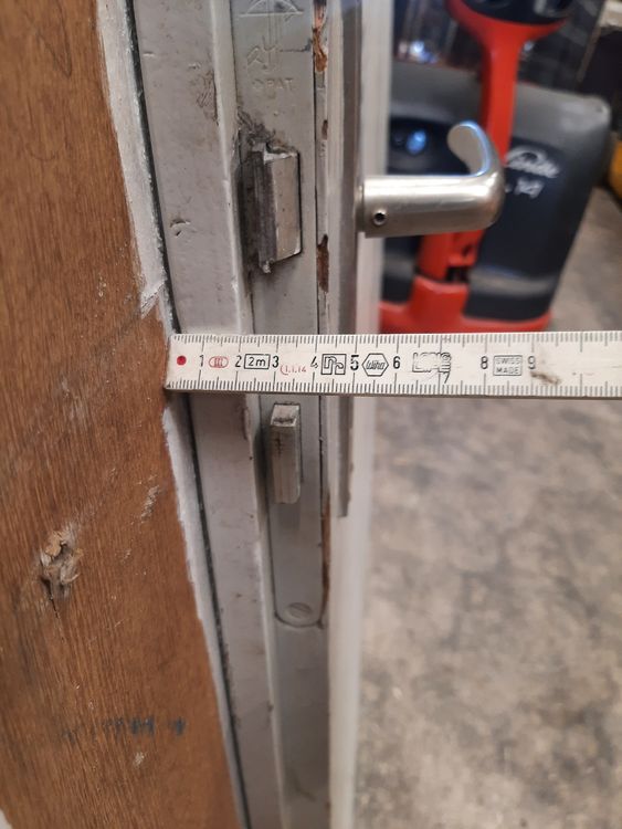 Grosse Türe massiv Eicher Blockzarge vermutlich Brandschutz (Gebraucht ...