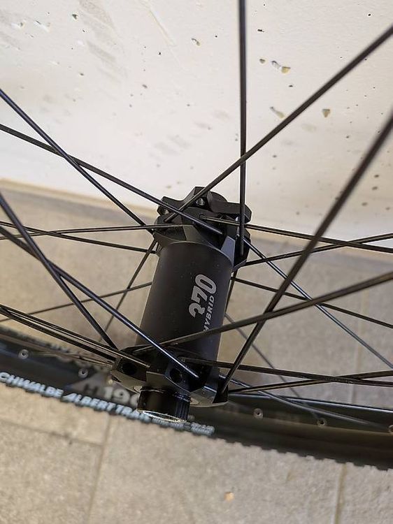 DT Swiss H 1900 Spline 30 Radsatz mit Reifen (Gebraucht) in Erlinsbach ...