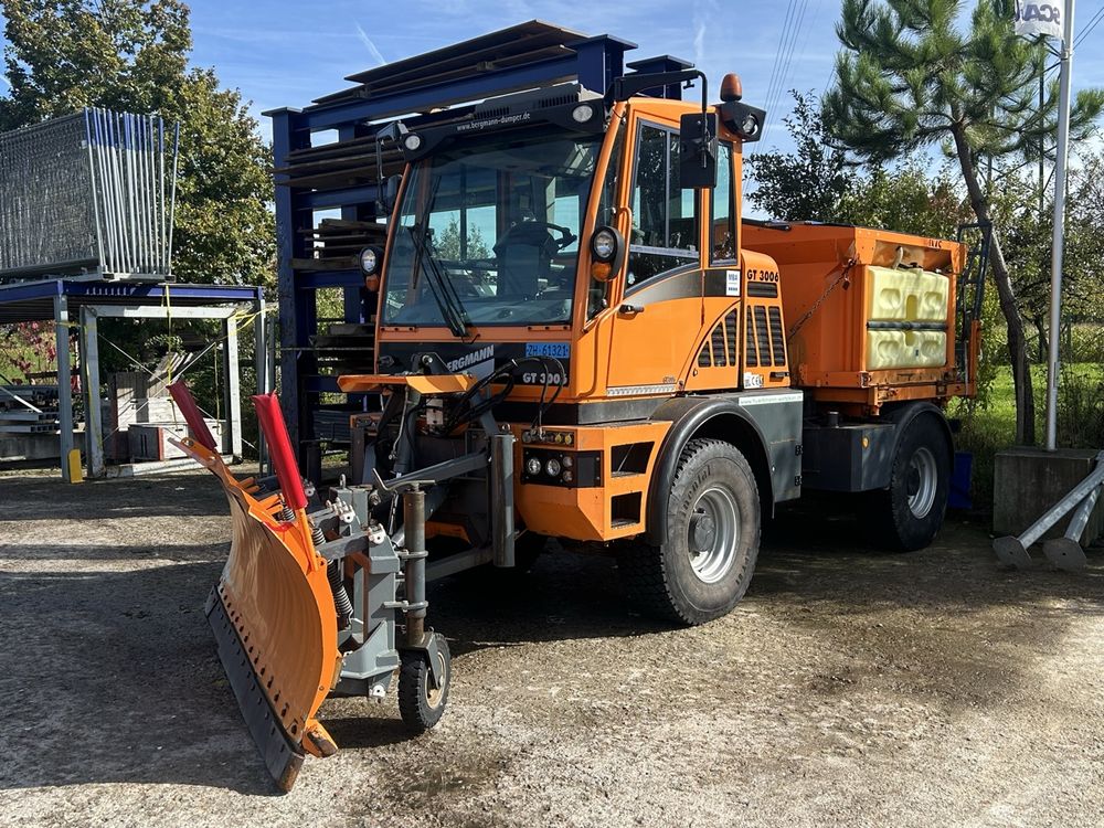 Winterdienstfahrzeug (Gebraucht) in Grüningen für CHF 24900 – nur Abholung auf Ricardo kaufen