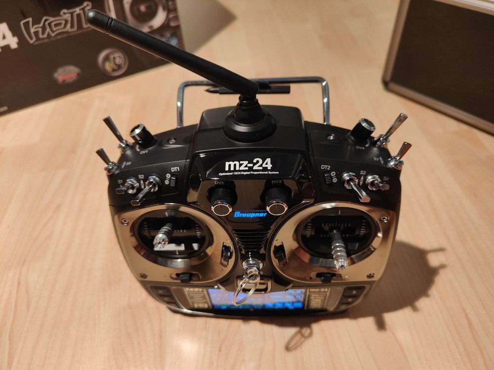 Graupner MZ-24 HOTT 12-Kanal SW | Kaufen auf Ricardo